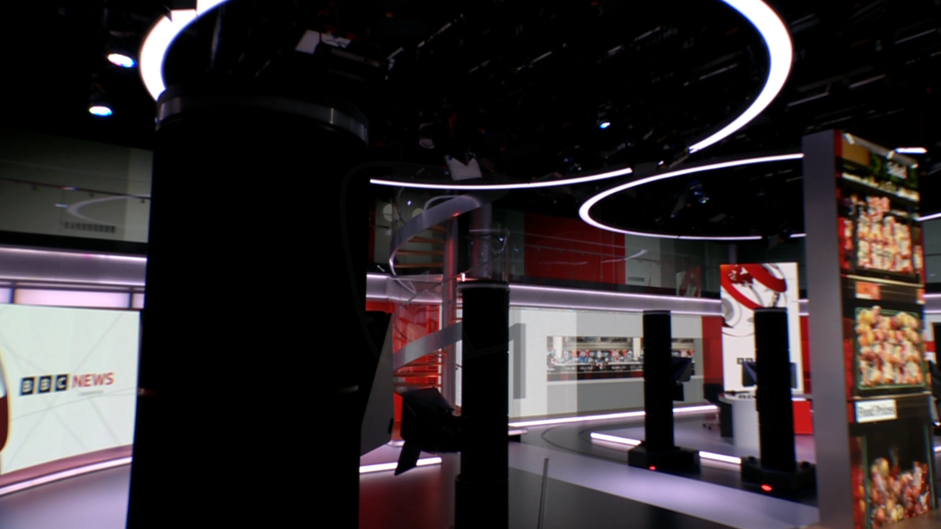 Lead story camera issue on BBC News at One - Clean Feed